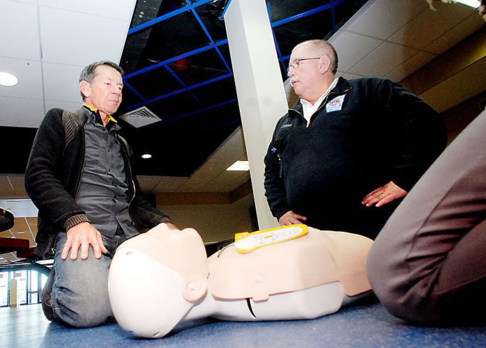 Hundreds trained in CPR | Local | stardem.com