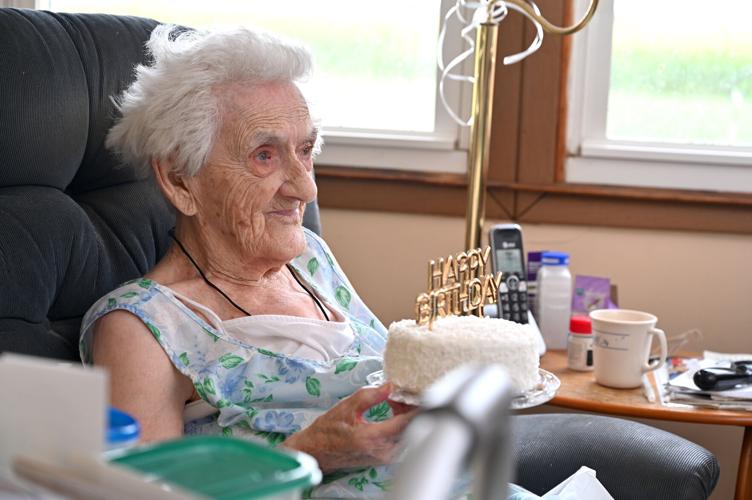 Betty Rhodes turns 103 in Greensboro | Local | stardem.com