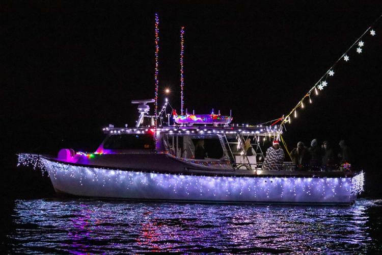 Lighted boat parade shines in St. Michaels | Local | stardem.com