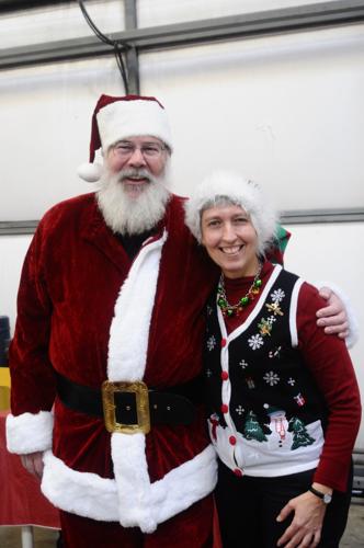 Holly Run delivers donations, Christmas cheer | Local | stardem.com