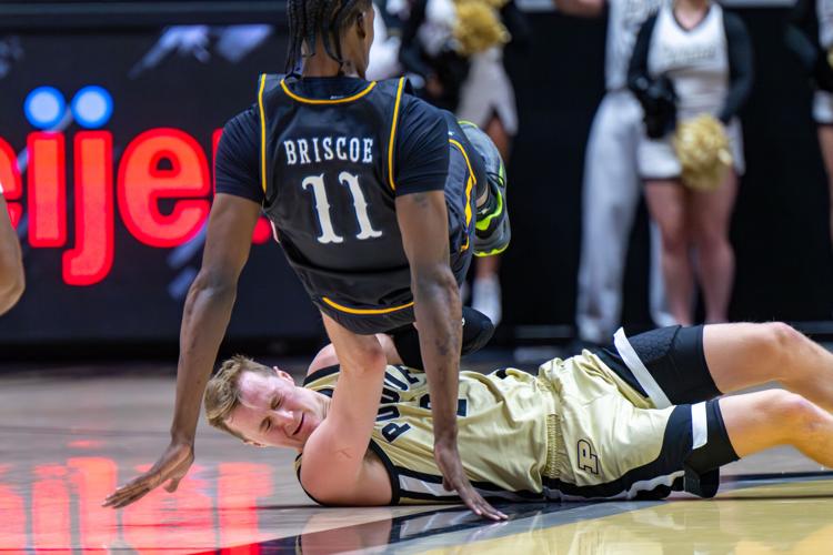 Benter's career-high 20 points lead No. 5 Purdue to a 101-60 rout of ...