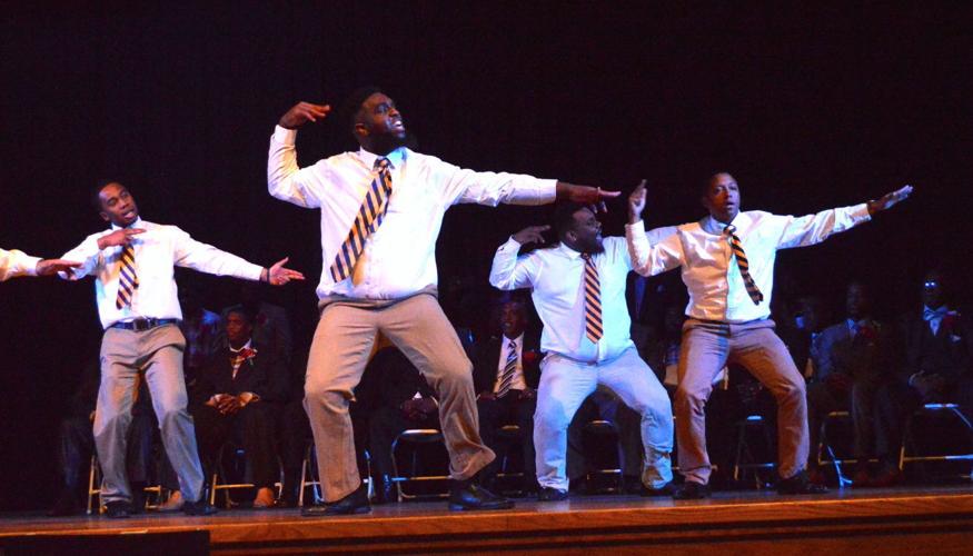 100 Men of Distinction honored | Life | stardem.com