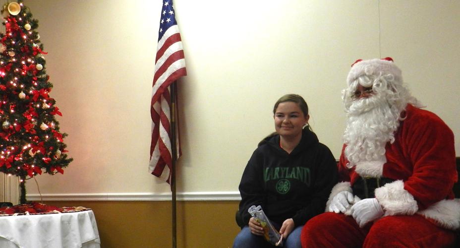 Santa visits children at Ruthsburg Community Center | Life | stardem.com