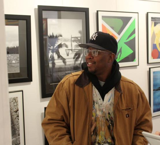 Art and basketball: Shelton Hawkins brings his art to downtown Easton ...