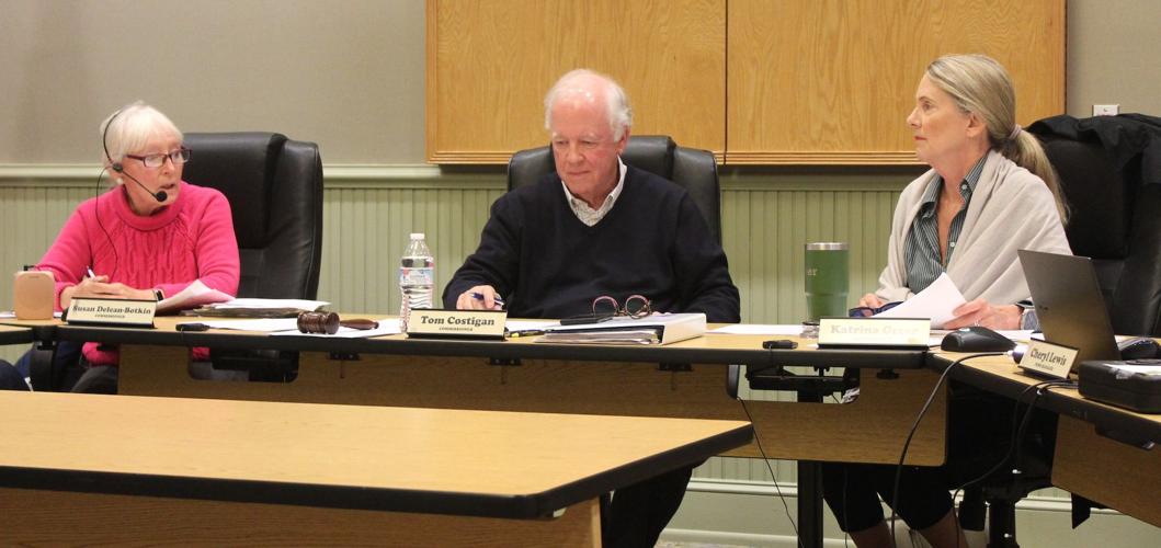 Commissioners wait to decide on proposed Oxford committees | Local ...