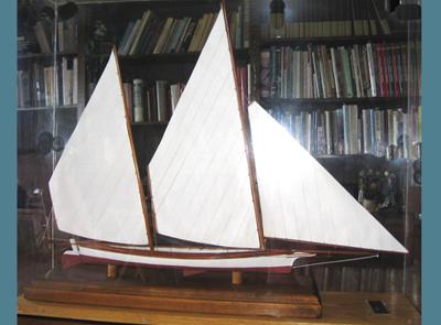 Log canoe model to be auctioned at fundraiser | Life | stardem.com