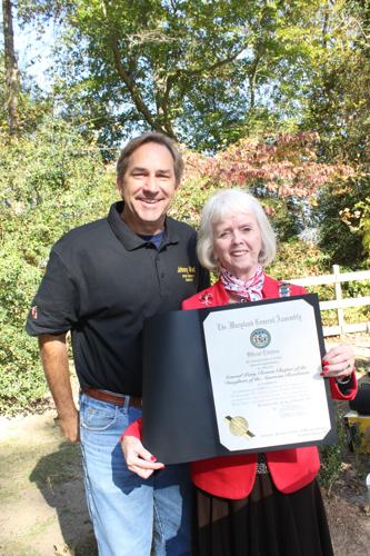 DAR dedicates marker at grave of Col. William Richardson | Local ...