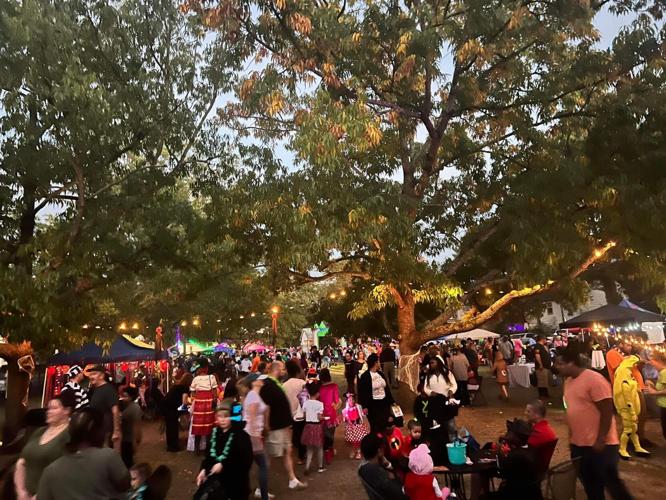 Spooktacular Fall Fest welcomes hundreds for Halloween fun | Local | stardem.com
