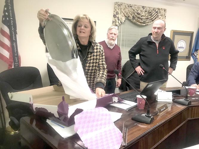 Weisman celebrates 35 years | Local | stardem.com