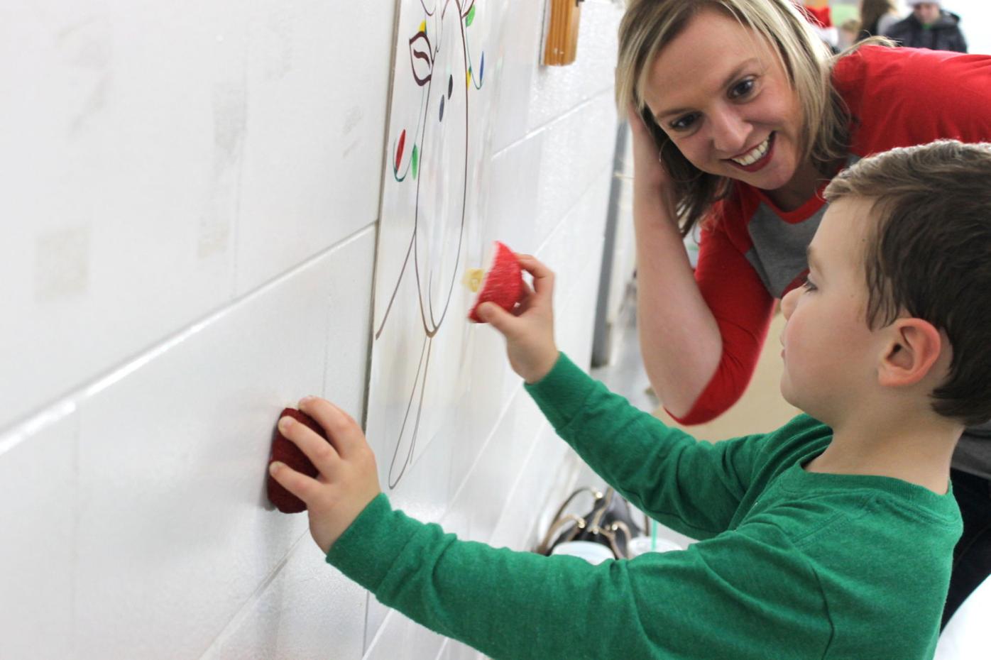 Candy Cane Lane held at Easton Elementary School | Local | stardem.com