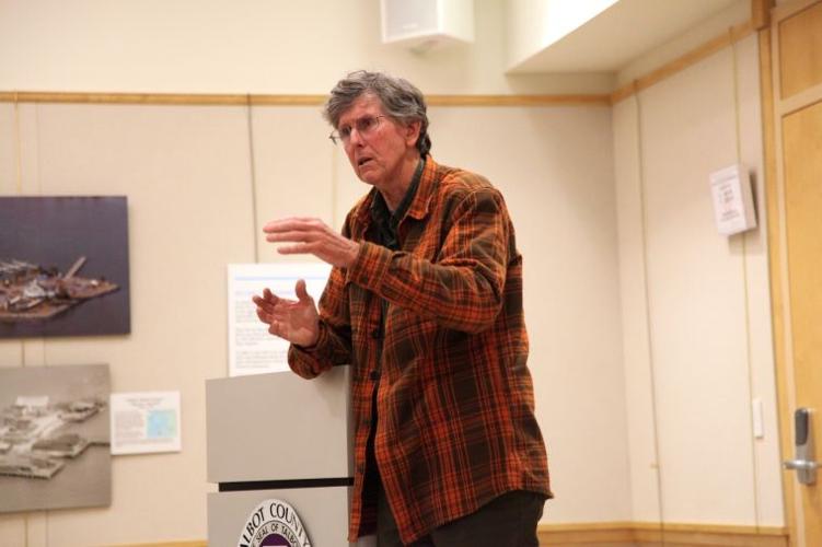 Author Tom Horton speaks at TCFL | Environment | stardem.com