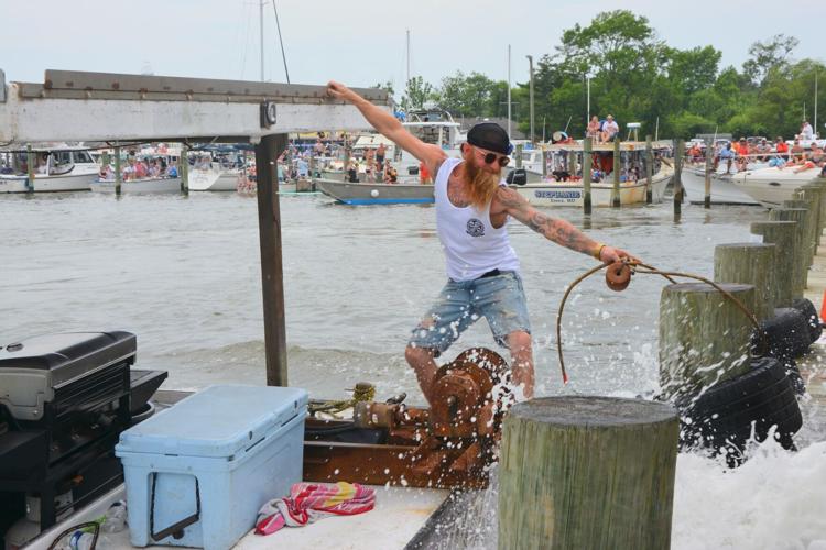Record crowd celebrates waterman's heritage | Local | stardem.com