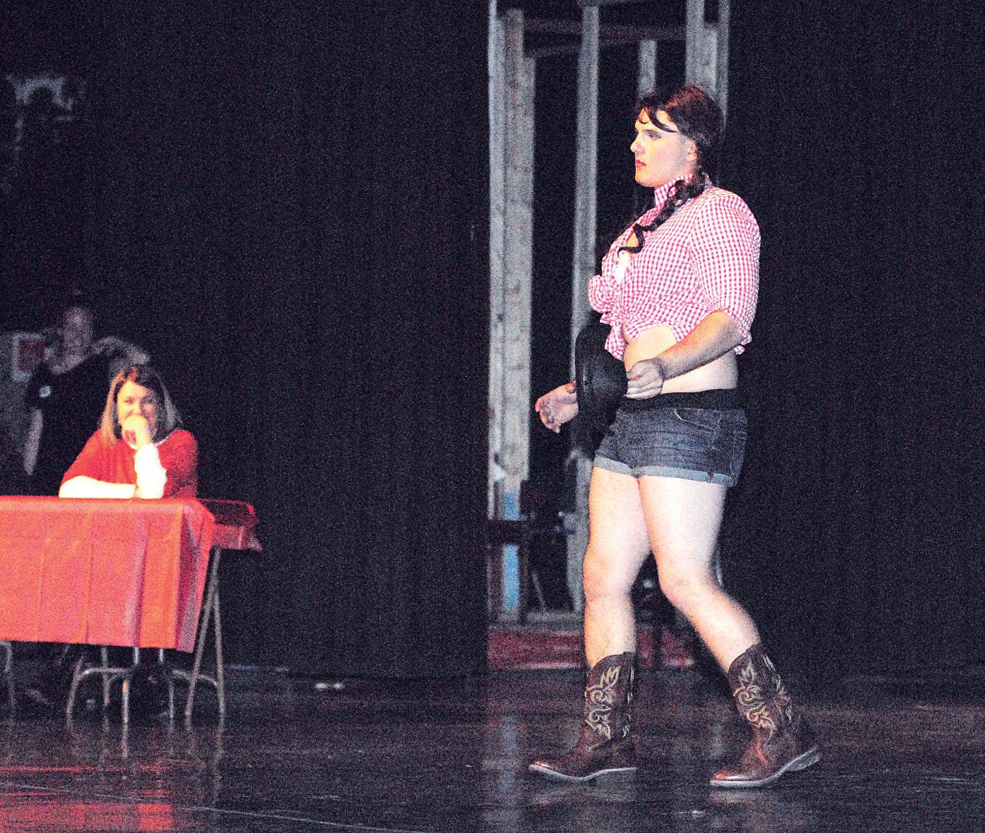 Womanless Beauty Pageant | Photos | stardem.com