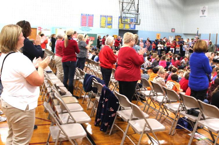 Bayside Elementary honors veterans, active duty military personnel ...
