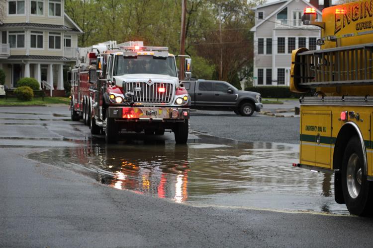 Firefighters respond to 2-alarm fire at St. Michaels Harbour Inn ...