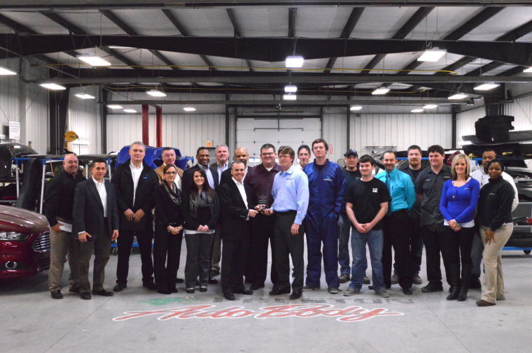 Preston AutoBody receives customer service award | Business | stardem.com
