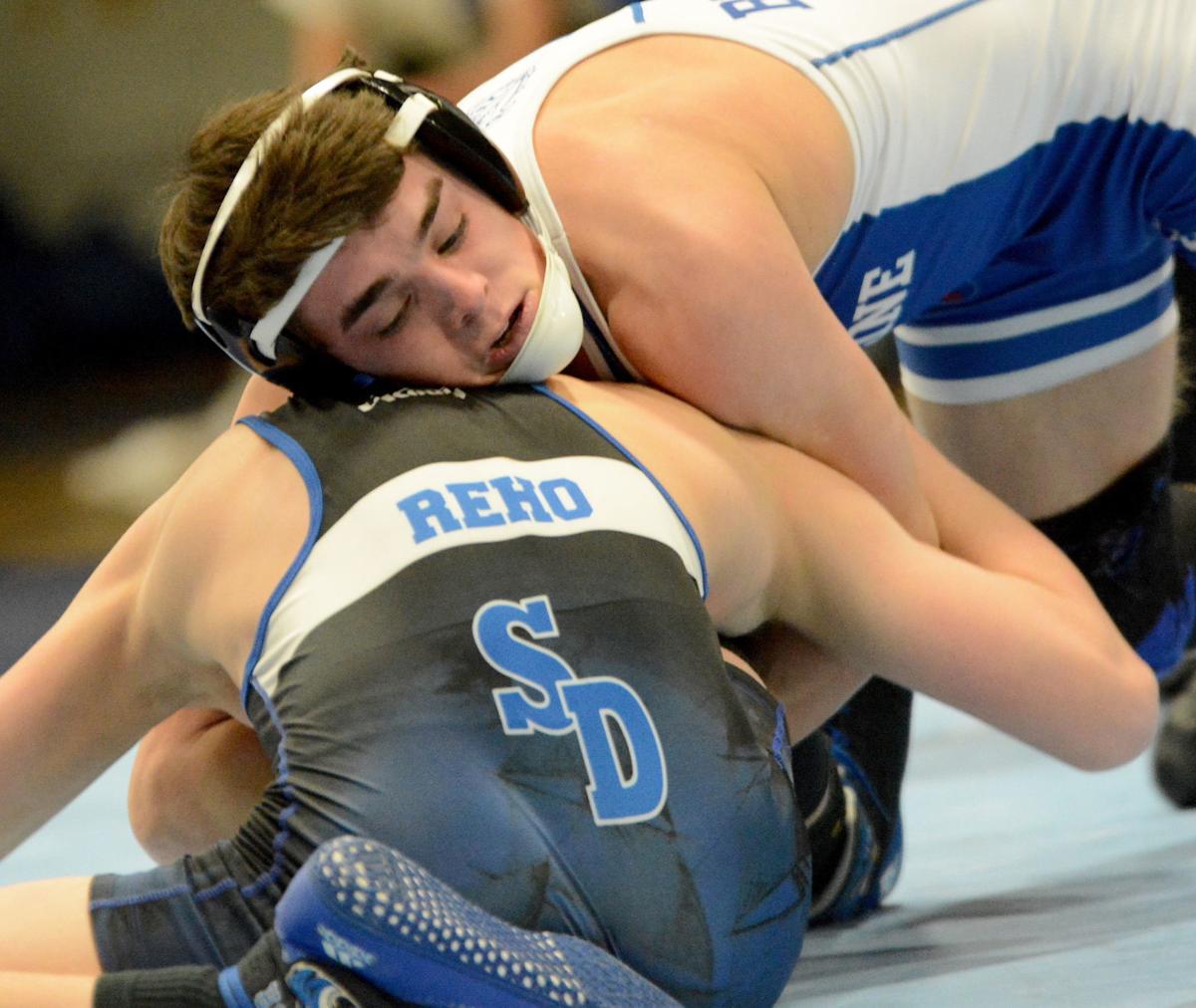 Decatur Dominates Caroline | High Schools | stardem.com