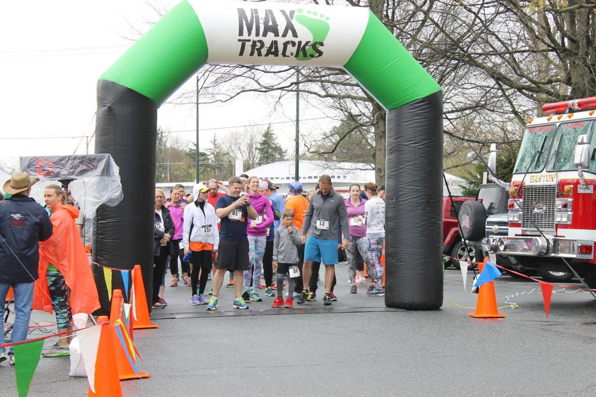 A soggy Stop Drop and Run | Photos | stardem.com