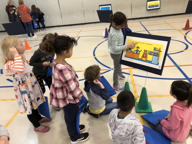 Elementary schools host Raising A Reader program | Life | stardem.com
