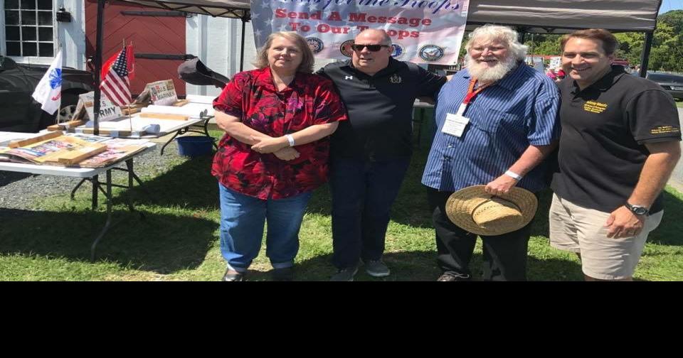 Gov. Hogan thanks Jacksons for military scrolls | Life | stardem.com