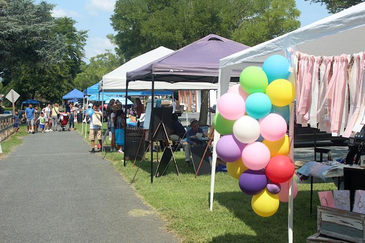Block party celebrates Hispanic Heritage Month | Local | stardem.com
