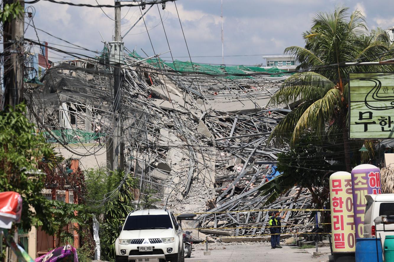9-story building under construction in the Philippines collapses ...
