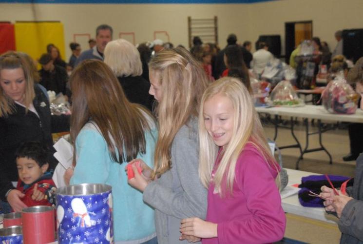 Photo Gallery: 2013 Ridgely Elementary Winterfest | Life | stardem.com