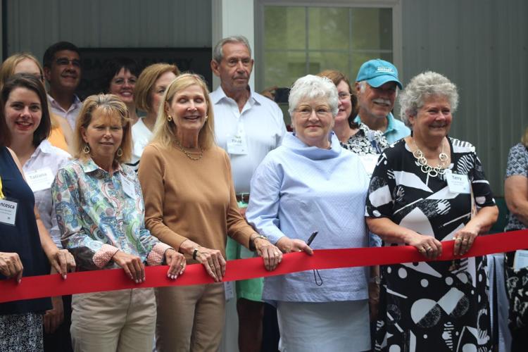 Cambridge pet adoption center celebrates opening | Local | stardem.com