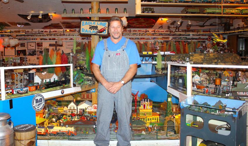 Christmas is right on track in Ridgely | Life | stardem.com