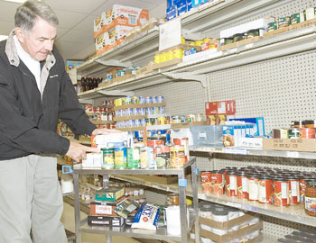 Food pantry makes plea for donations | News | stardem.com
