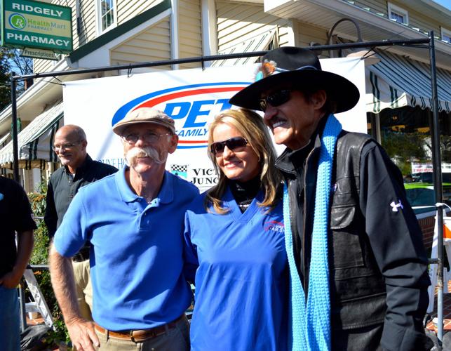 NASCAR legend Richard Petty visits Ridgely Car Show | Spotlight ...