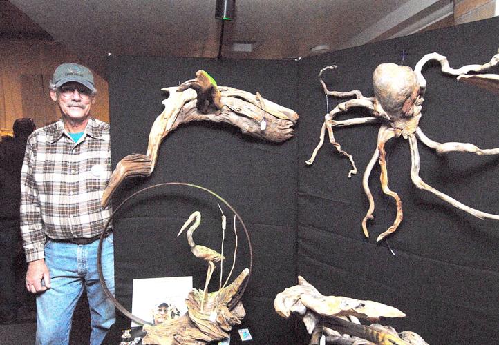 Christmas in Easton craft show continues today | Spotlight | stardem.com