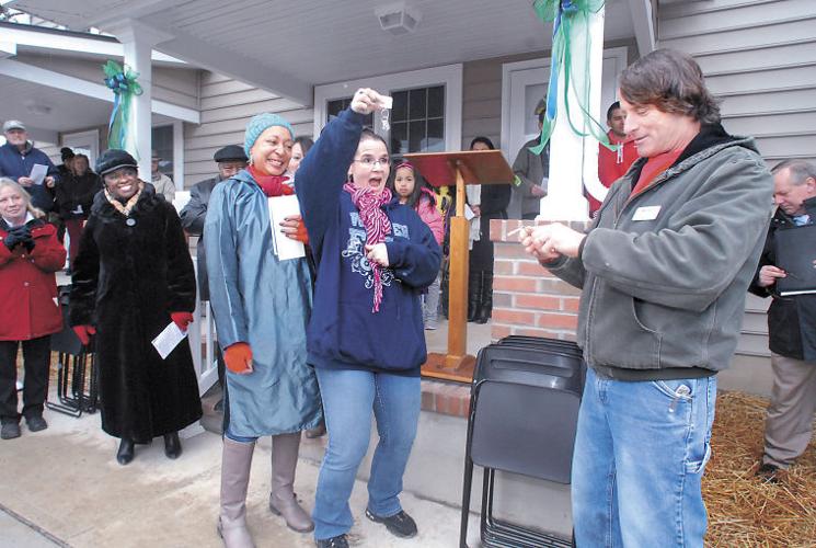 Habitat dedicates 3 new homes | Local | stardem.com