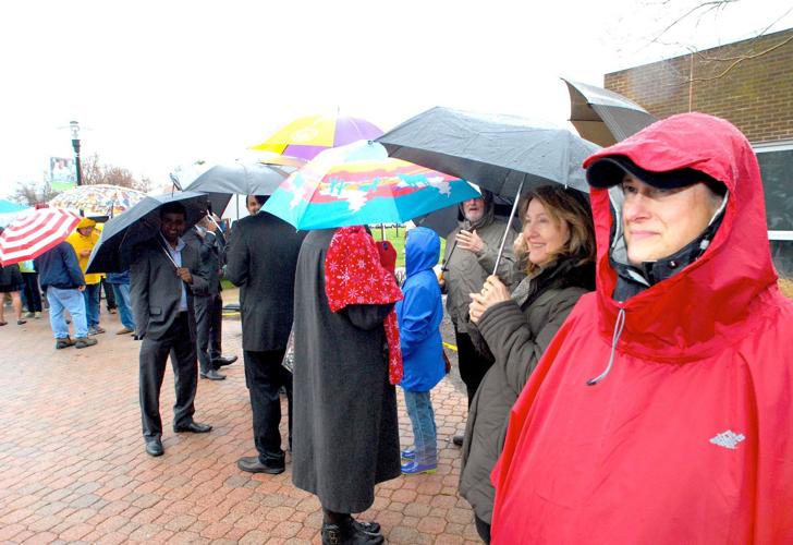 Harris town hall quickly turns raucous | Local | stardem.com