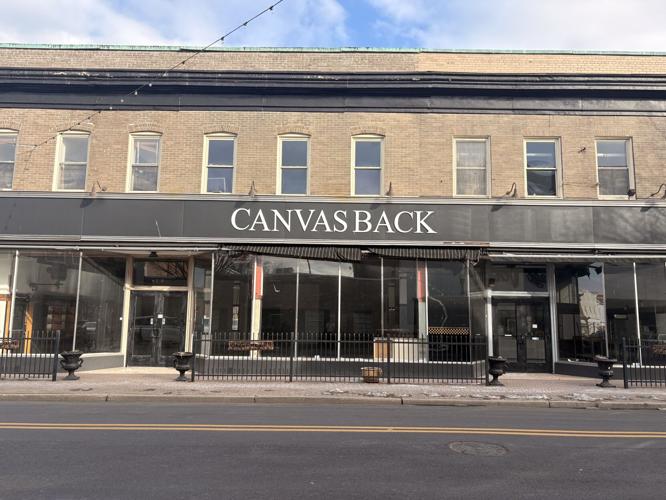 Cambridge mayor vetoes vacant storefront ordinance | Local | stardem.com