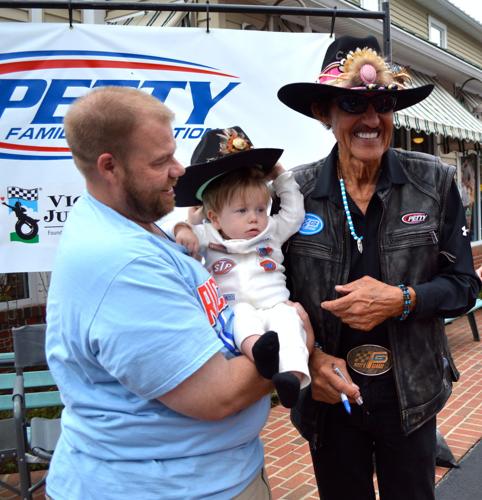 Richard Petty returns to ‘Petty North’ in Ridgely | Life | stardem.com