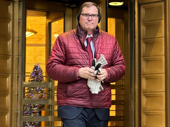 Judge disqualifies federal prosecutor in investigation into New York ...