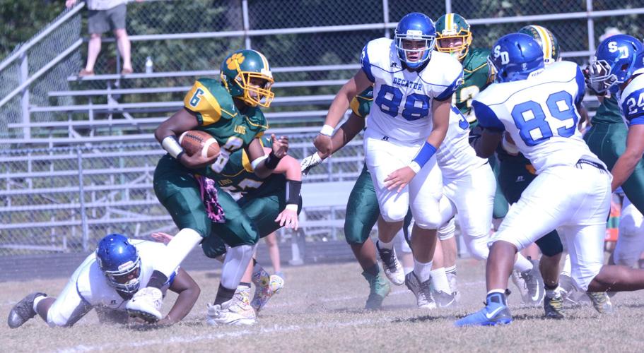 Lions find way past Decatur | High Schools | stardem.com