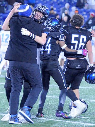 DECATUR-HUNTINGTOWN FOOTBALL | | stardem.com