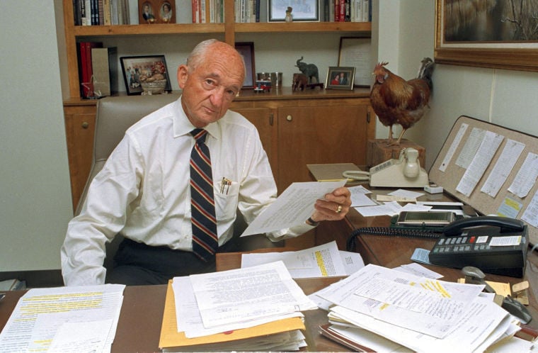 Mitzi Perdue writes book about late husband Frank | Ap | stardem.com