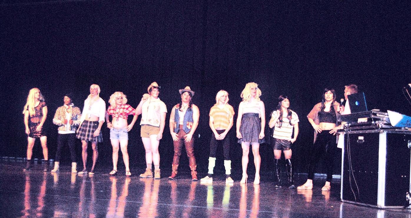 Womanless Beauty Pageant | Photos | stardem.com