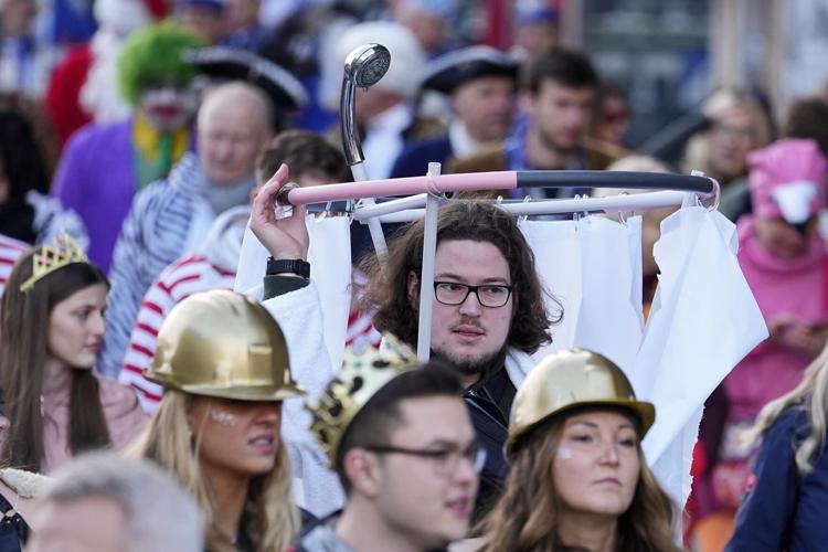 Revelers celebrate street Carnival across German Rhineland | World ...