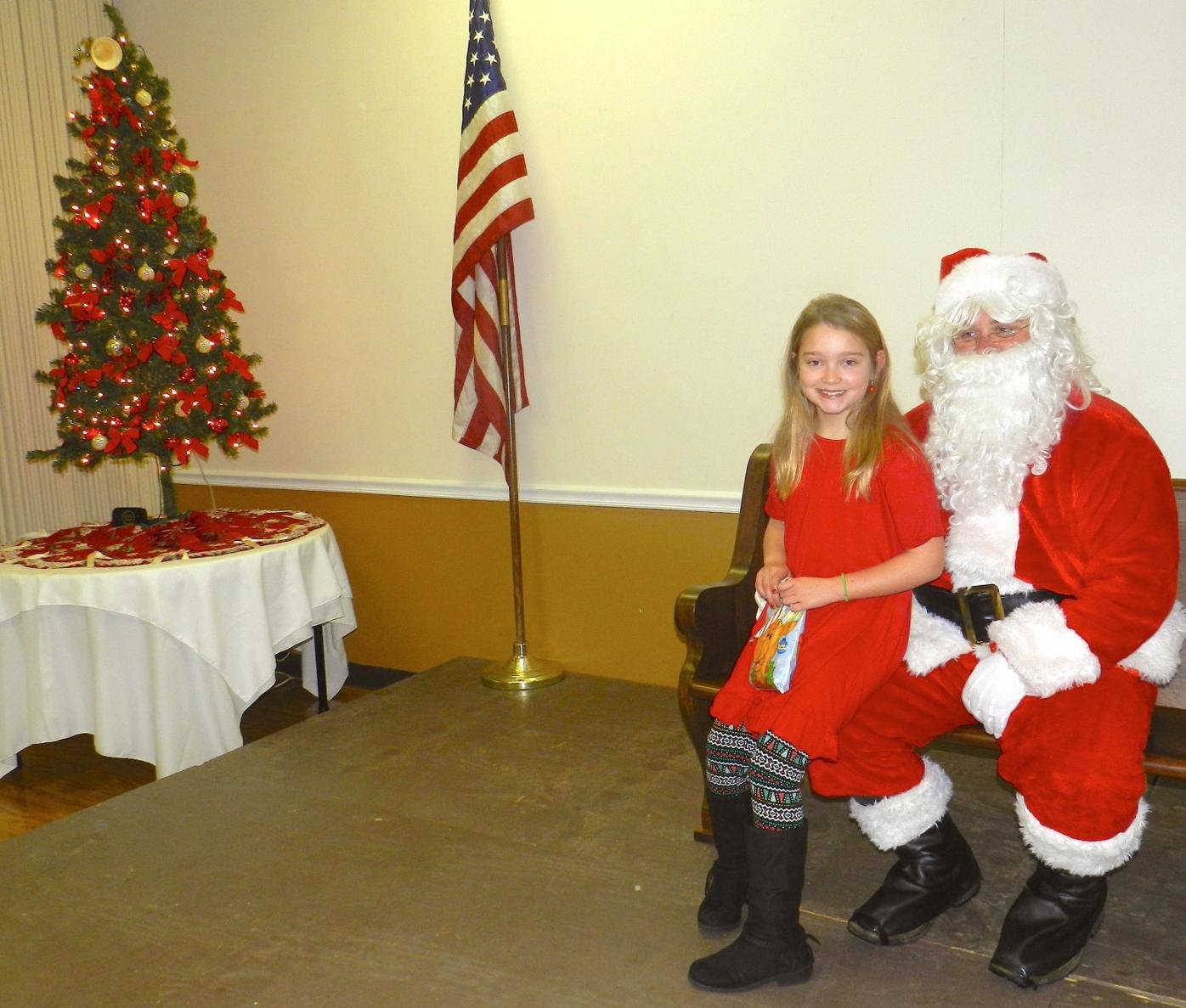 Santa visits children at Ruthsburg Community Center | Life | stardem.com