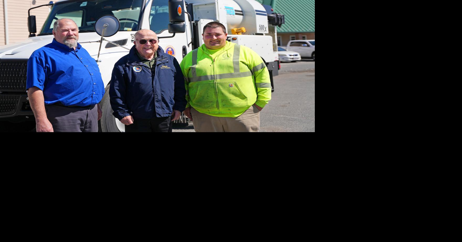 Easton acquires new street sweeper | Local | stardem.com