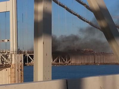 Bay Bridge closes for fire underneath westbound span | Local | stardem.com