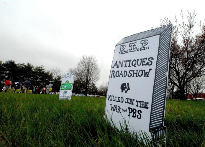 Harris town hall quickly turns raucous | Local | stardem.com