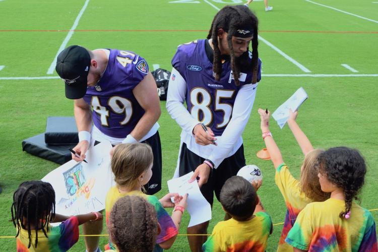 Students expand their Horizons with trip to Ravens training camp ...