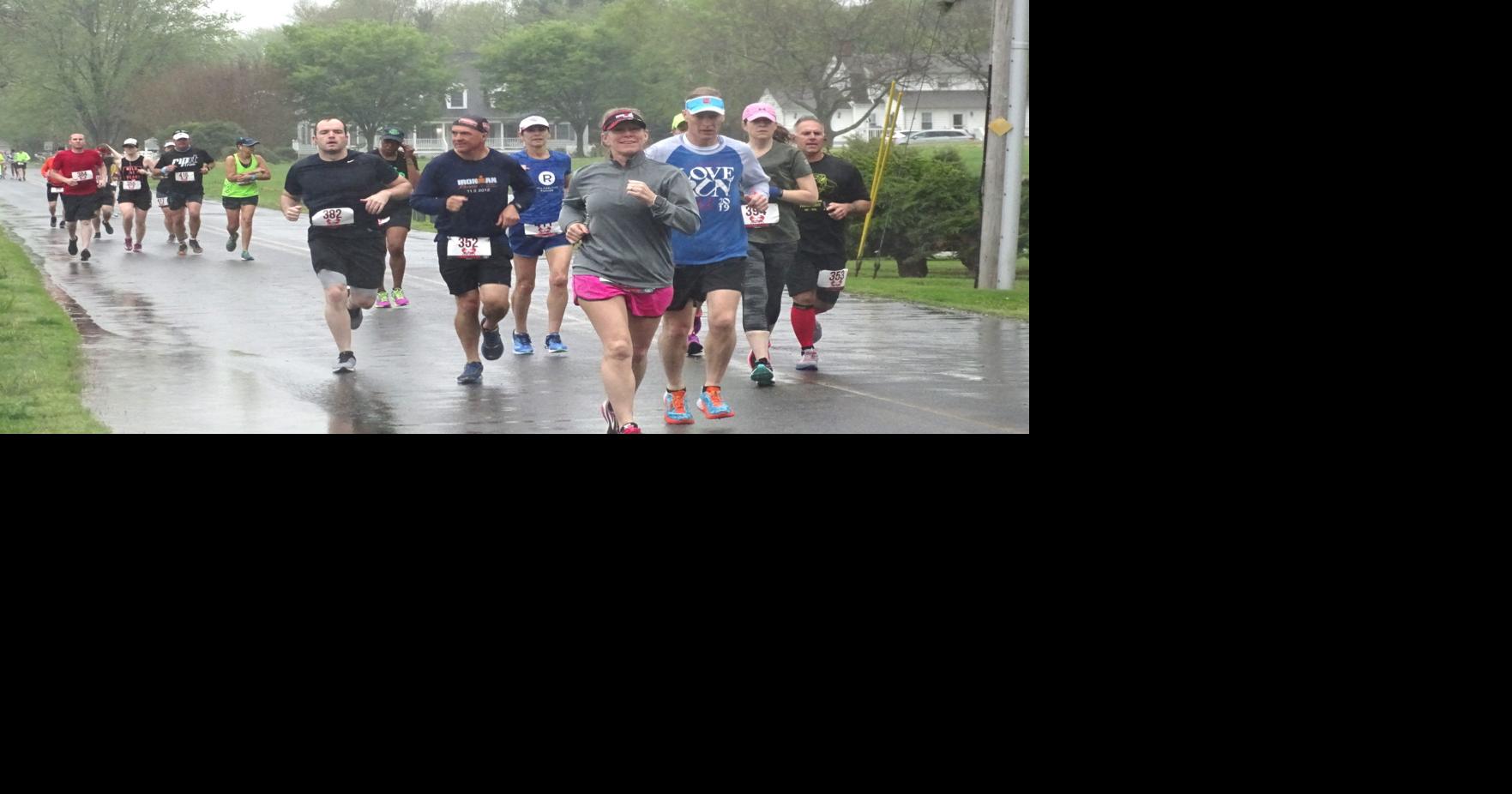 Cambridge Crab Run attracts 60 runners | Life | stardem.com
