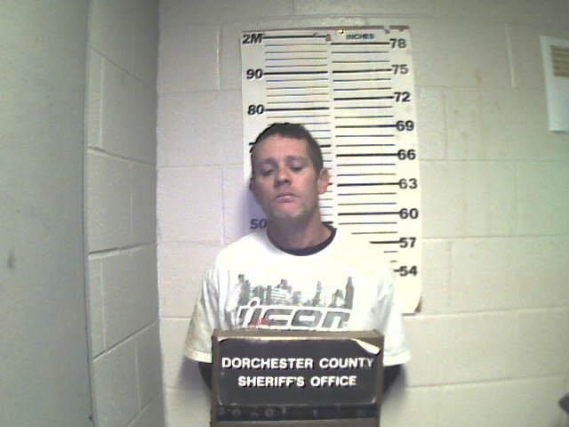 Two Cambridge residents facing theft and burglary charges | Local ...