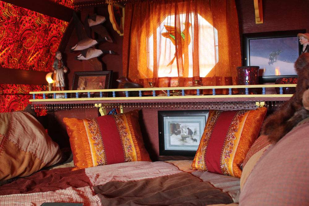 Gypsy wagon labor of love | Local | starherald.com